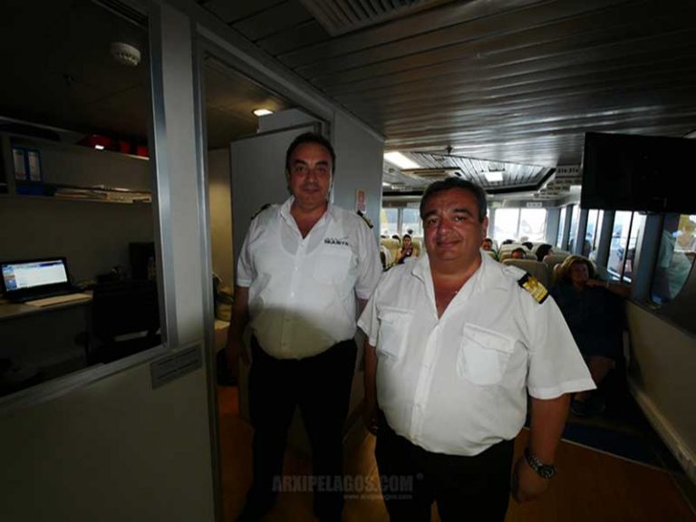 Το "InCat" των Κυκλάδων «NAXOS JET» (ΠΑΡΟΥΣΙΑΣΗ ΤΑΧΥΠΛΟΟΥ ...