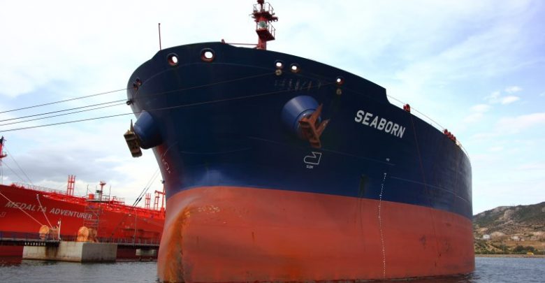 Άφιξη του m/t «SEABORN» με τη συνοδεία ρυμουλκών στον κόλπο της ...
