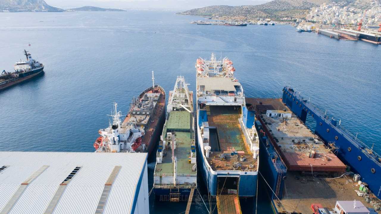 «ΤΑΞΙΑΡΧΗΣ»: Στα Ναυπηγεία Spanopoulos Group ! ( AERIAL PHOTO ...