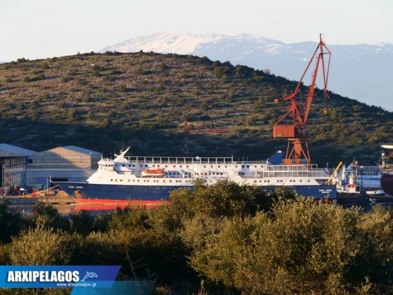 Στην Αυλίδα το Aqua Jewel - Αρχιπέλαγος, Η 1η ναυτιλιακή πύλη ...