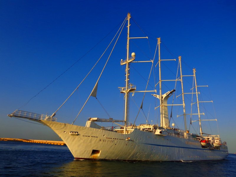 Το Wind Star εκτάκτως στη Σύρο - Αρχιπέλαγος, Η 1η ναυτιλιακή πύλη ...