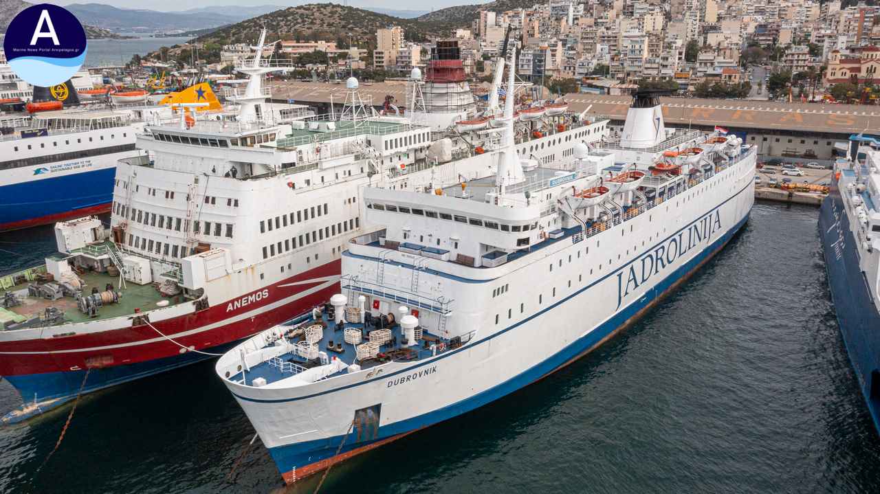 Κατέπλευσε χθες στο Πέραμα το τελευταίο απόκτημα της A-Ships Management ...