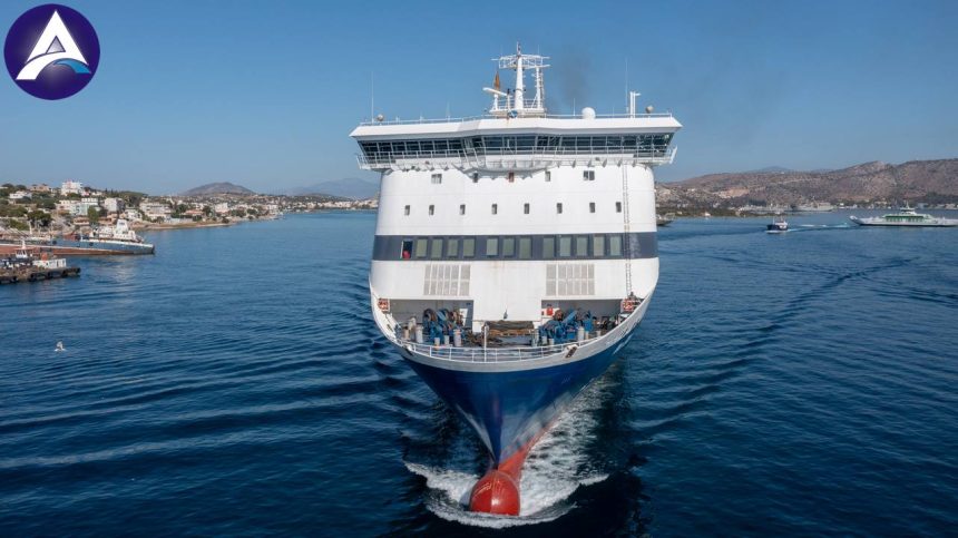Blue Star 2: Επιστρέφει στα στα δρομολόγια του (Video + Photos ...
